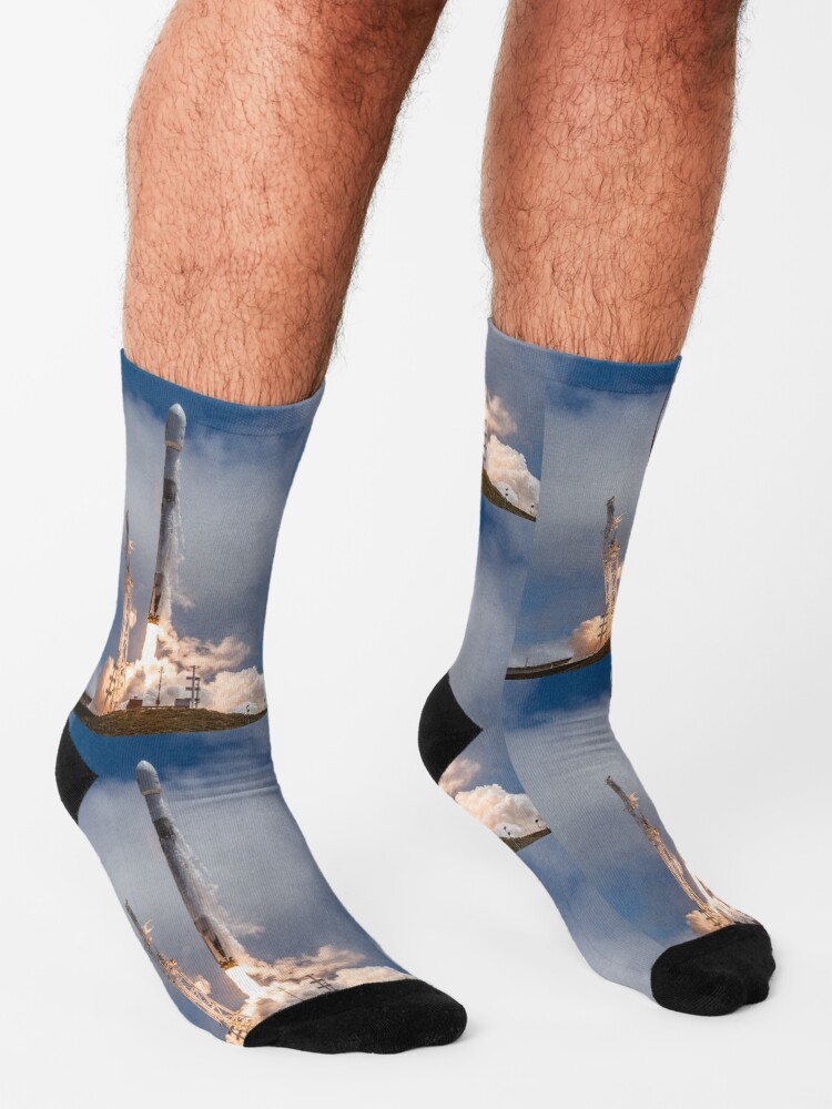 "SpaceX rocket launch" Socks for Sale by Star-Citizen | Redbubble