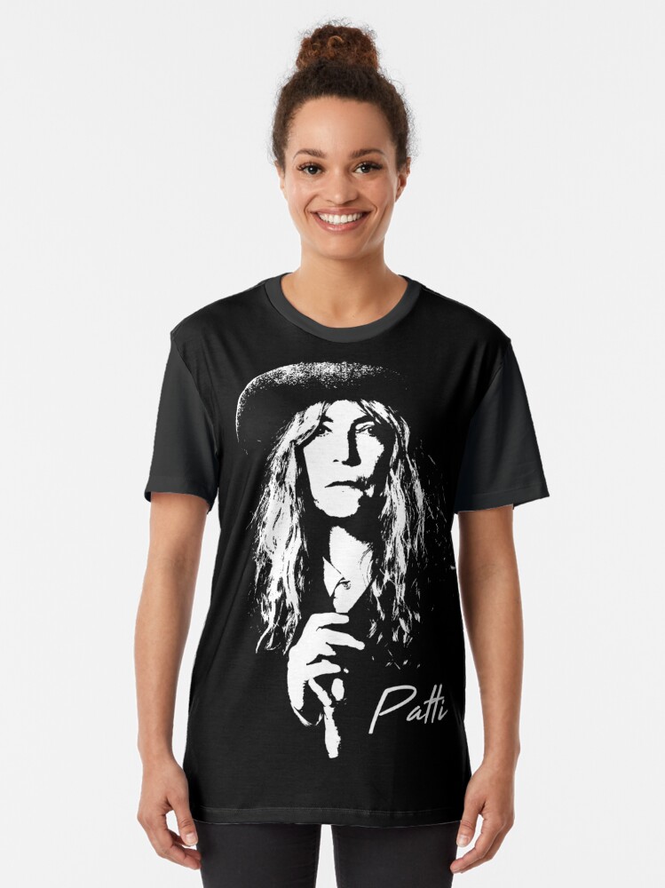 "Patti Smith - Portrait" Graphic T-Shirt for Sale by BlueDoctor | Redbubble