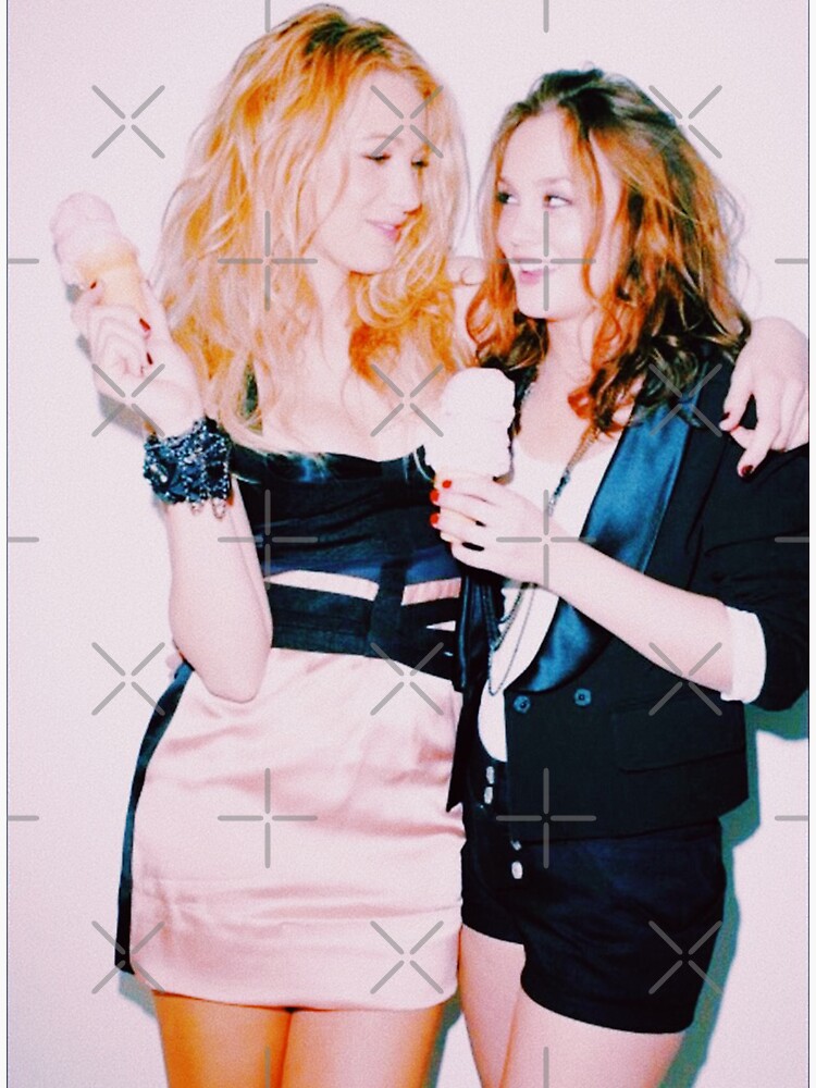 "ICONIC DUO" Sticker by livesassy | Redbubble