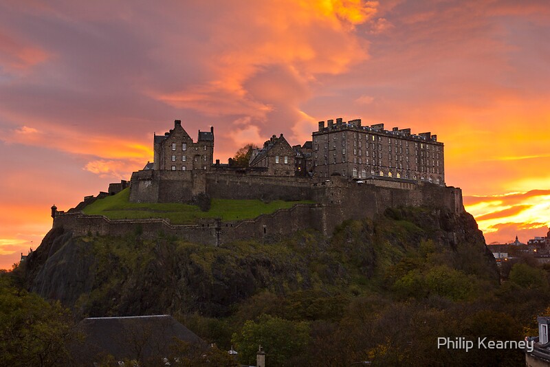 "Sunrise over Edinburgh Castle" by Philip Kearney | Redbubble