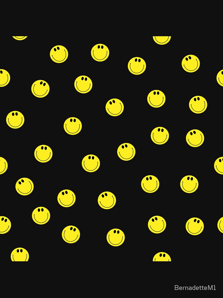 "smiley faces repeating pattern" T-shirt by BernadetteM1 | Redbubble