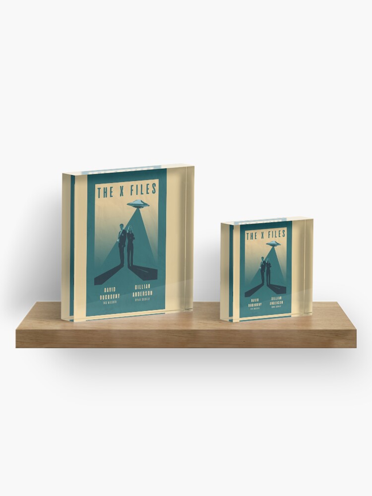 "The X Files Mulder and Scully David Duchovny and Gillian Anderson ...