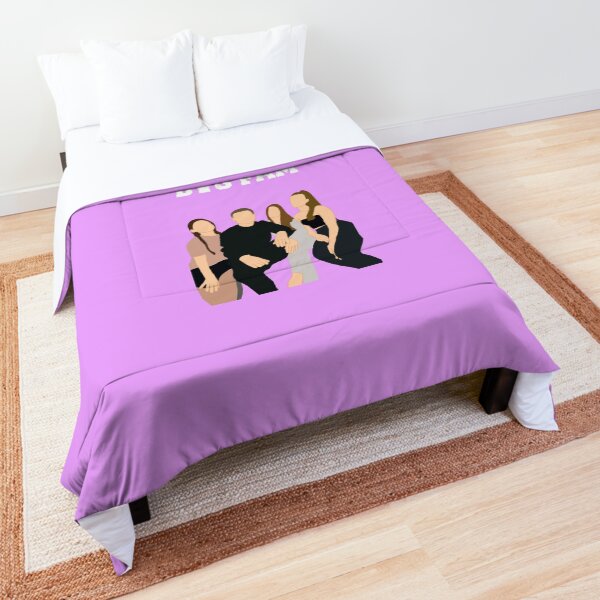 Couvre-lit « Dad V Girls - DVG Fam », par shelbyj12 | Redbubble