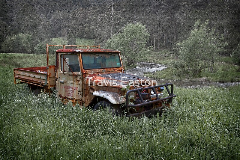 "Paddock Bomb" by Travis Easton | Redbubble