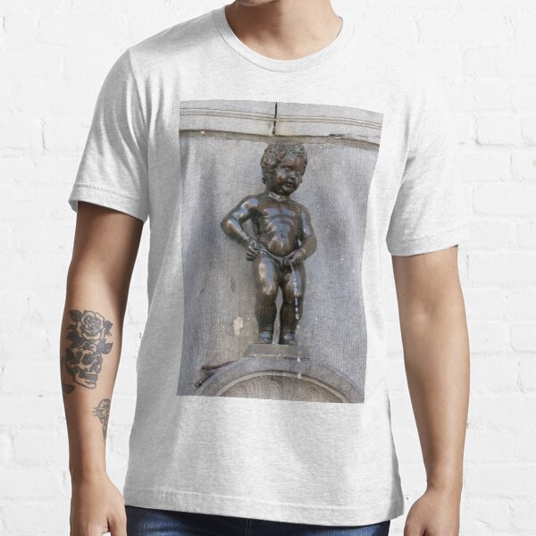 "Manneken Pis Brussels Professional Photo HD" T-shirt for Sale by ...