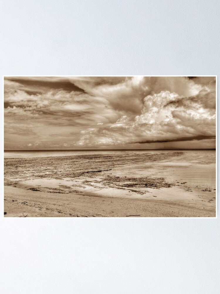 "Storm coming from the East at Yamacraw Beach in Nassau, The Bahamas ...