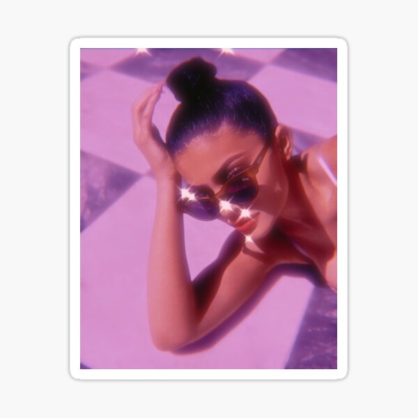 "KENDALL JENNER POOLSIDE" Sticker for Sale by biancabbyxo | Redbubble