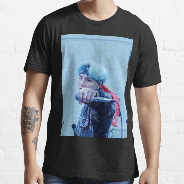 "Suga - Mic Drop v4" T-shirt for Sale by lilacbunny | Redbubble | suga ...