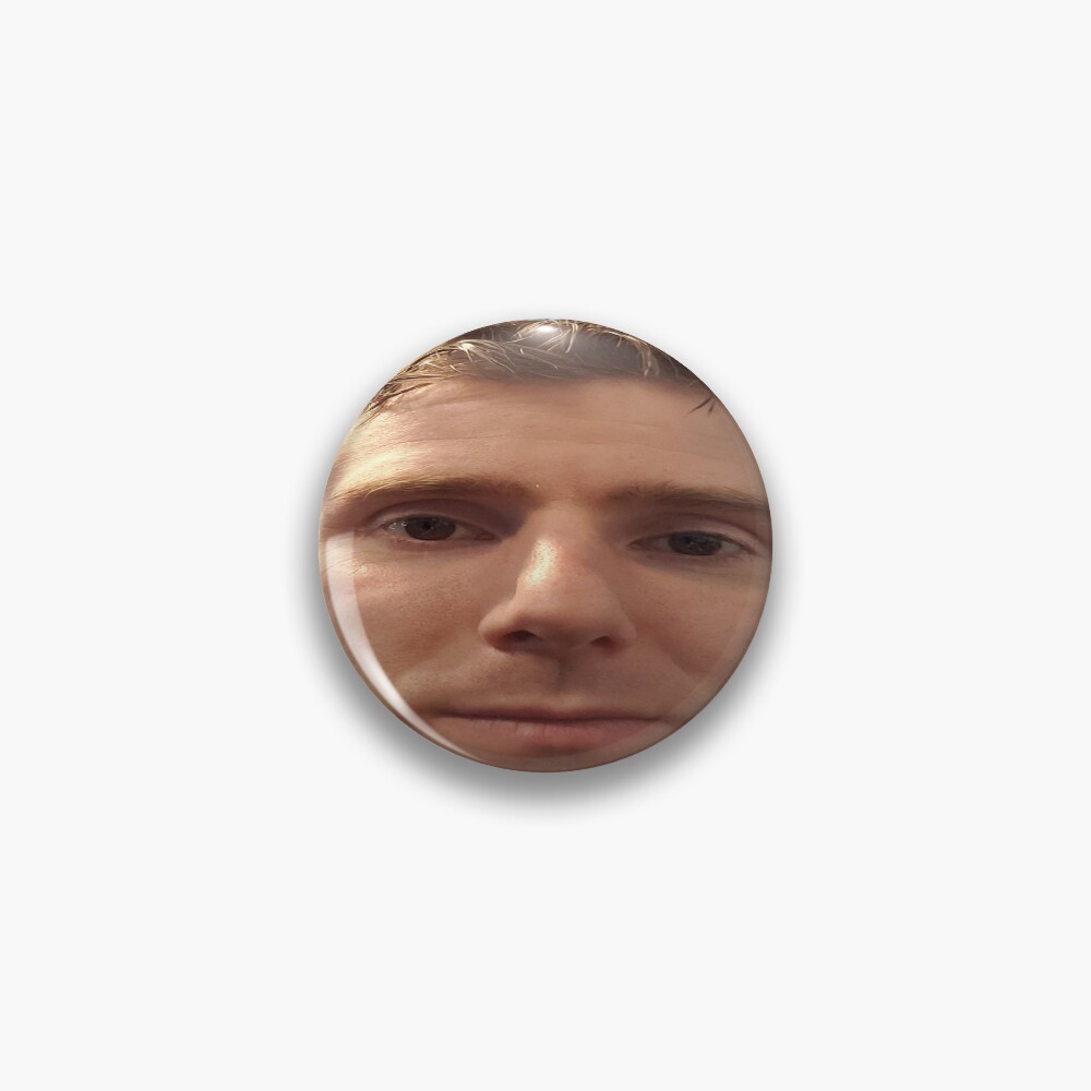 "Linus Tech Tips" Pillow for Sale by callieCa | Redbubble