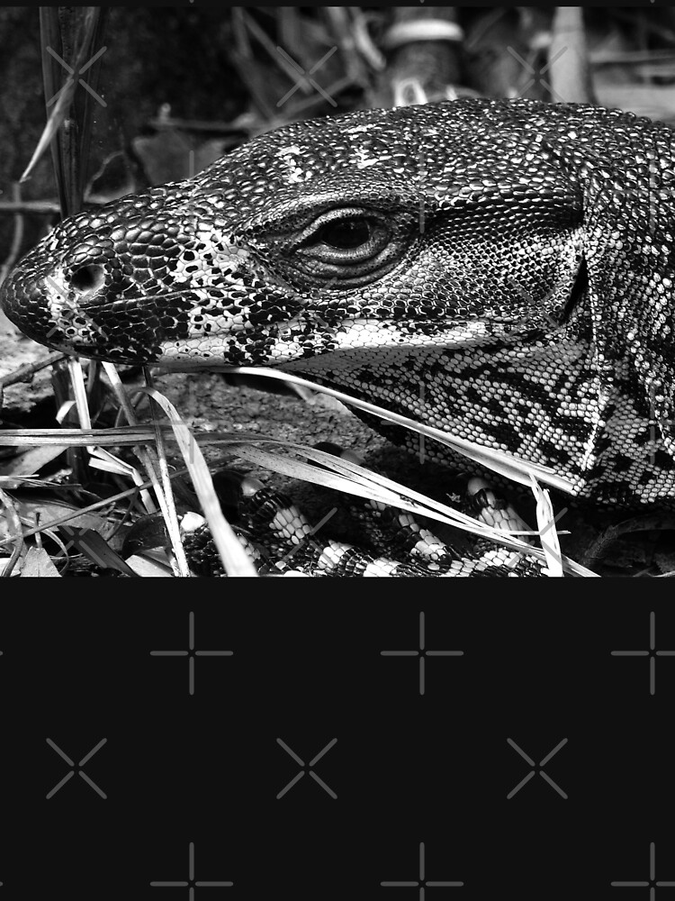 "the Goanna portrait in black & white" T-shirt by Mickangelhere | Redbubble