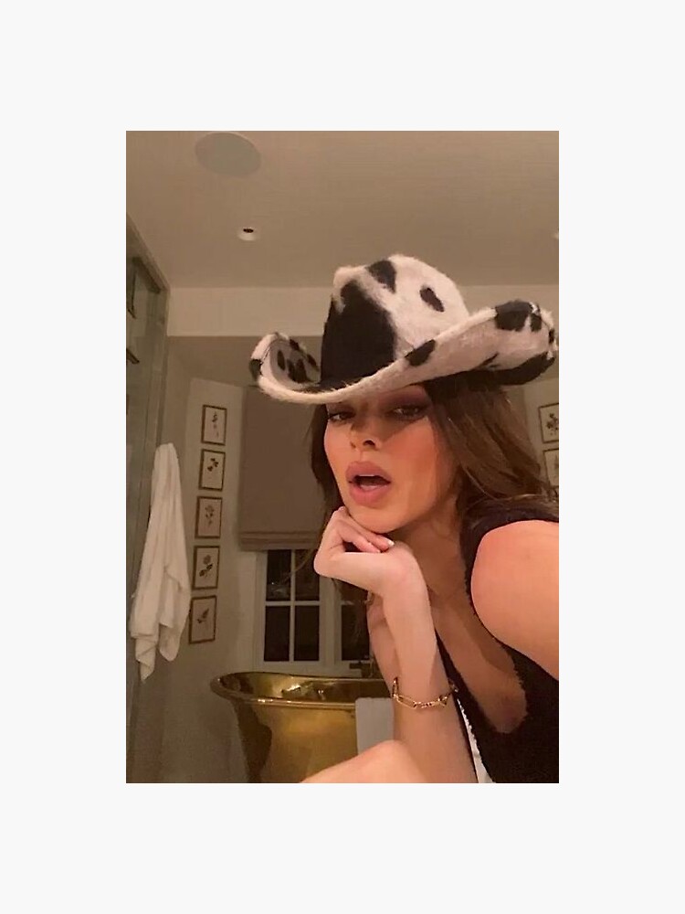 "kendall jenner" Sticker for Sale by astridmillerr | Redbubble