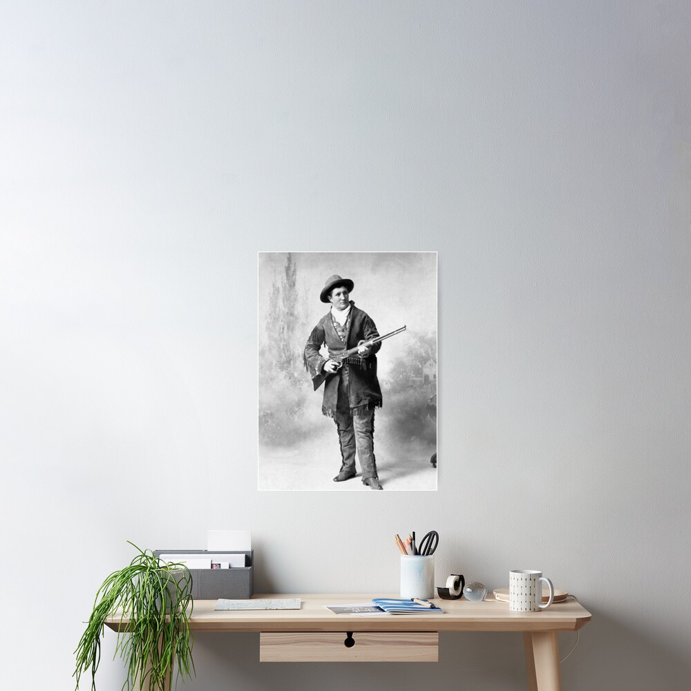 Póster «Calamity Jane sosteniendo un rifle - 1895» de warishellstore ...