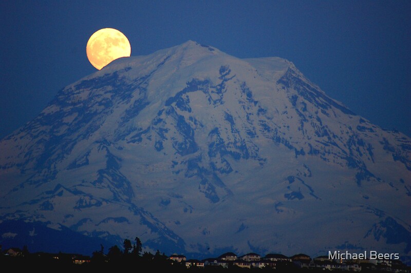 "MOON OVER MT. RAINIER IN WASHINGTON STATE" by Michael Beers | Redbubble