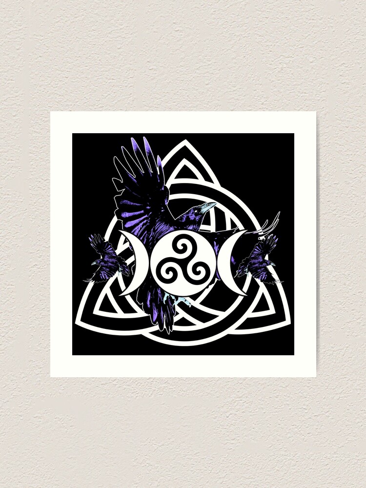 "The Morrigan Triple Goddess Raven - Witches Triple Moon with Triquetra ...