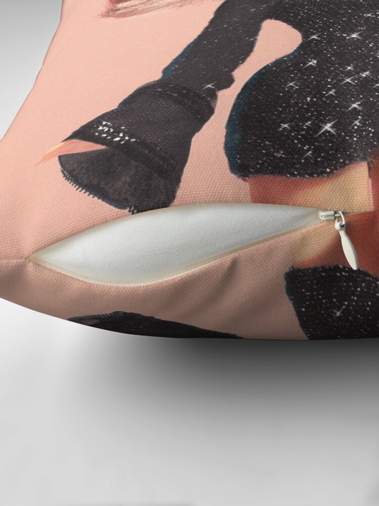 "BRATZ Ari" Pillow for Sale by Mar Cantos | Redbubble