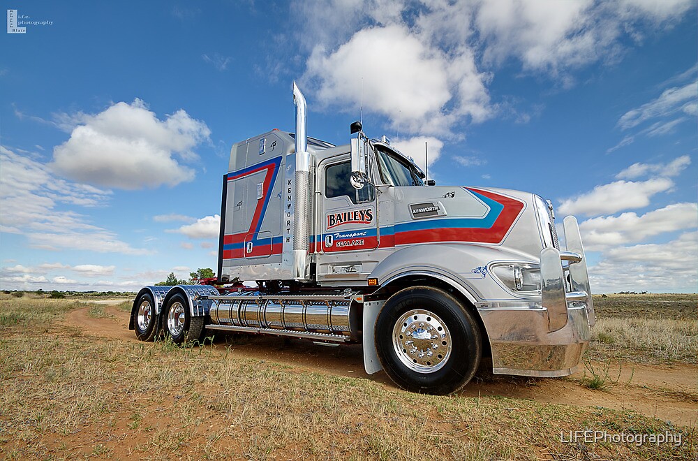 "Kenworth T609" by LIFEPhotography | Redbubble