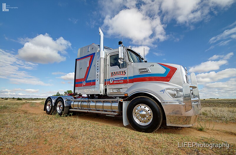 "Kenworth T609" by LIFEPhotography | Redbubble