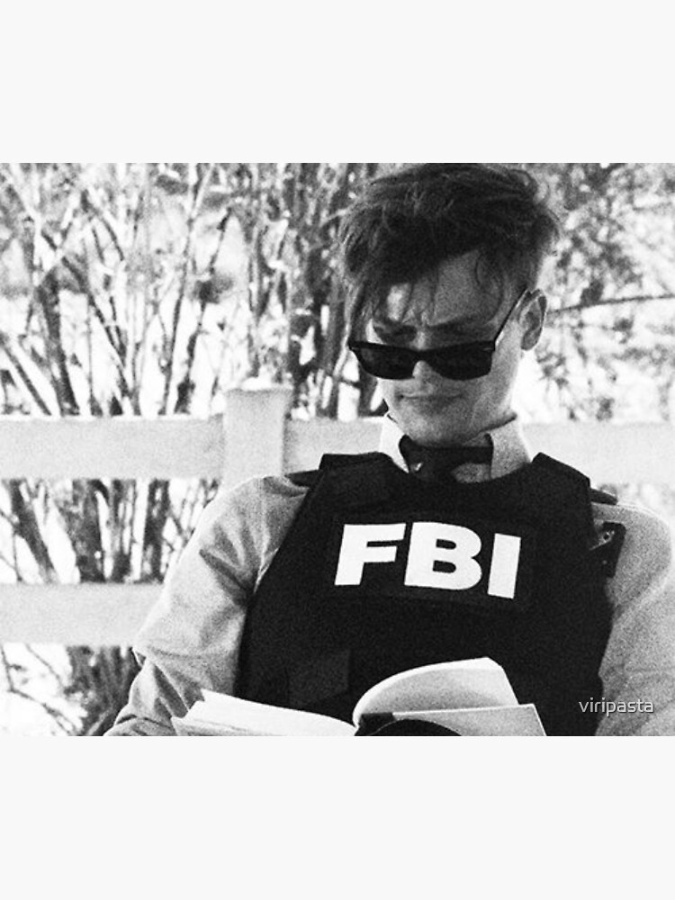 "fbi glasses spence" Throw Blanket for Sale by viripasta | Redbubble
