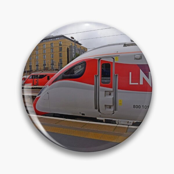 "LNER Azuma trains with a class 91 loco at Kings Cross" Pin by ...