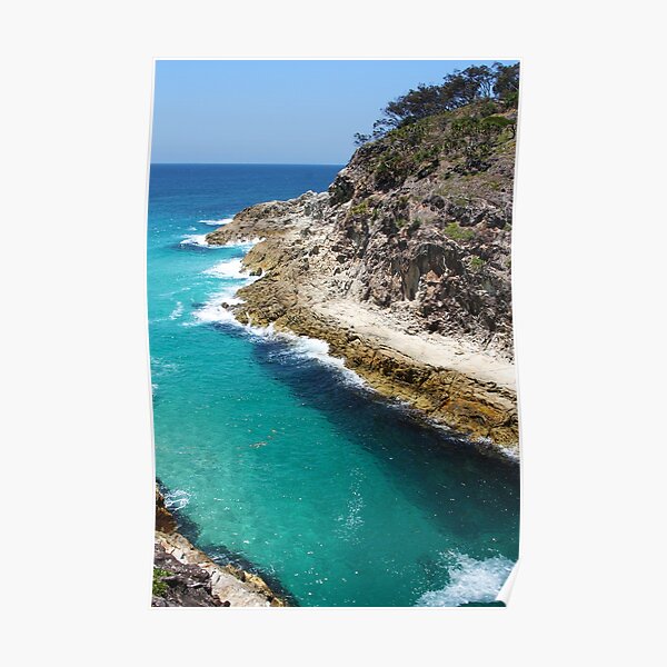 "Straddie, Stradbroke Island headland, blue ocean waves, clear water ...
