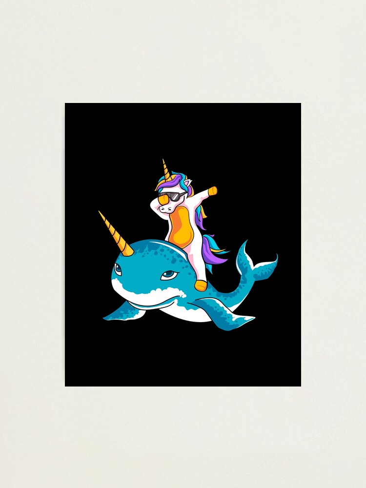 Lámina fotográfica «Mono Montar a caballo de Unicornio Narval Marino ...