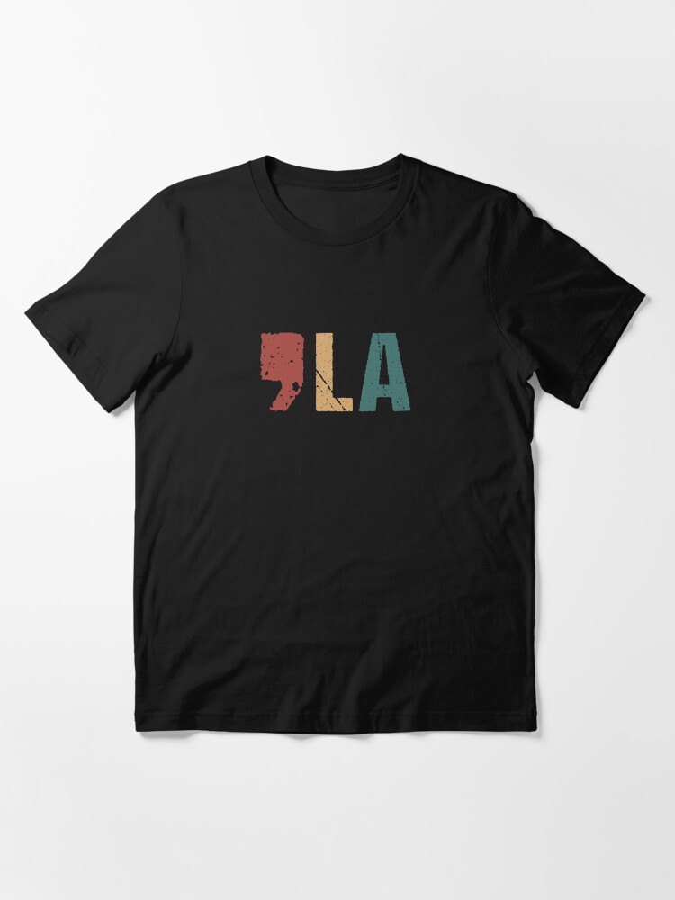 "Comma la Kamala Harris Retro" Essential T-Shirt for Sale by Go-Fun ...