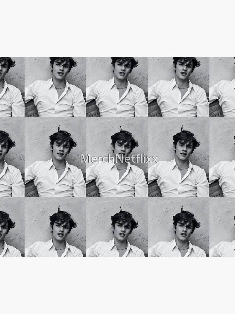 "louis partridge Merch" Throw Blanket for Sale by MerchNetflixx | Redbubble