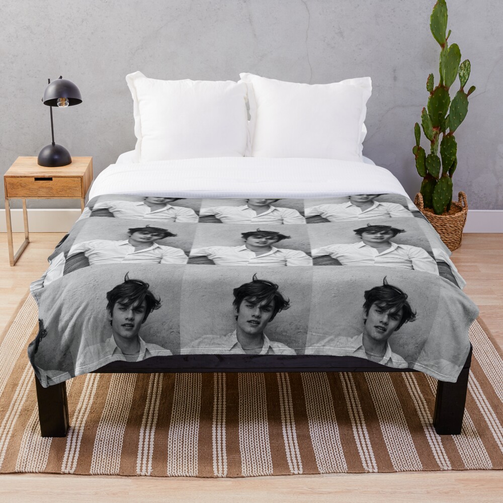 "louis partridge Merch" Throw Blanket for Sale by MerchNetflixx | Redbubble