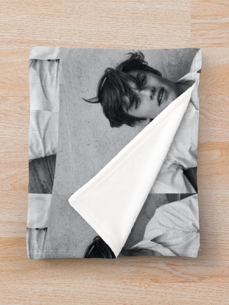 "louis partridge Merch" Throw Blanket for Sale by MerchNetflixx | Redbubble