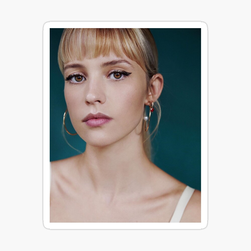 Angela Coffee's Instagram, Twitter & Facebook on IDCrawl