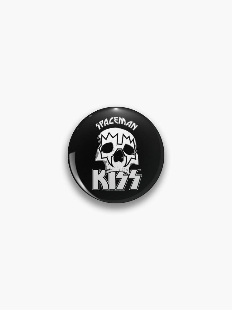 Badge for Sale avec l'œuvre « KISS Band Spaceman Skull Design » de l ...
