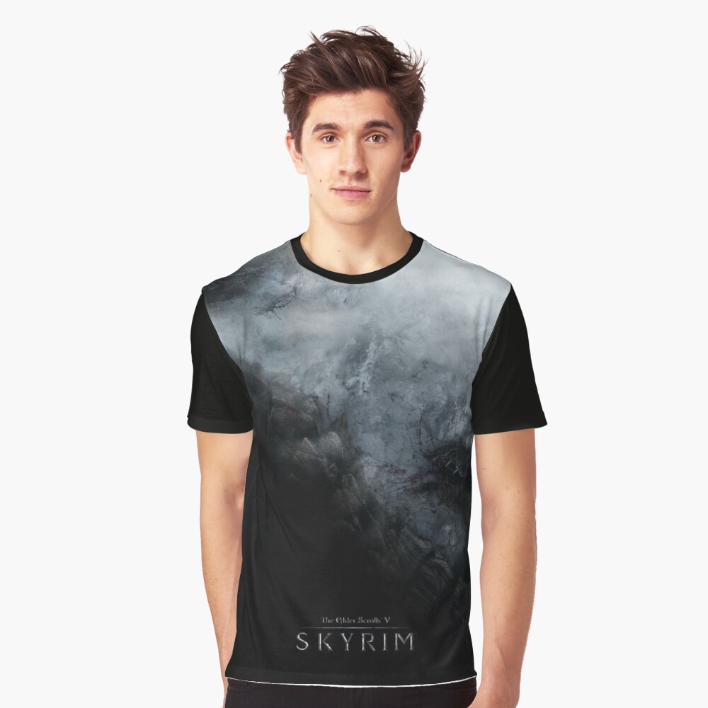 "Skyrim dragonborn killing a dragon" T-shirt by tidos10 | Redbubble ...