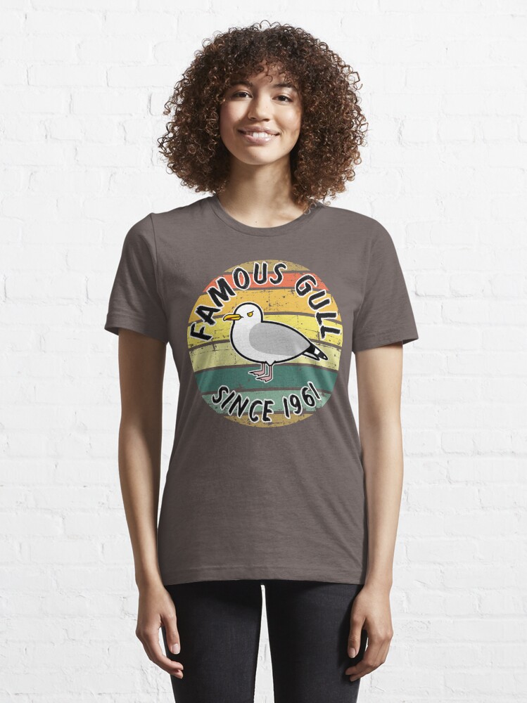 "Famous Gull" T-shirt by boatswain | Redbubble