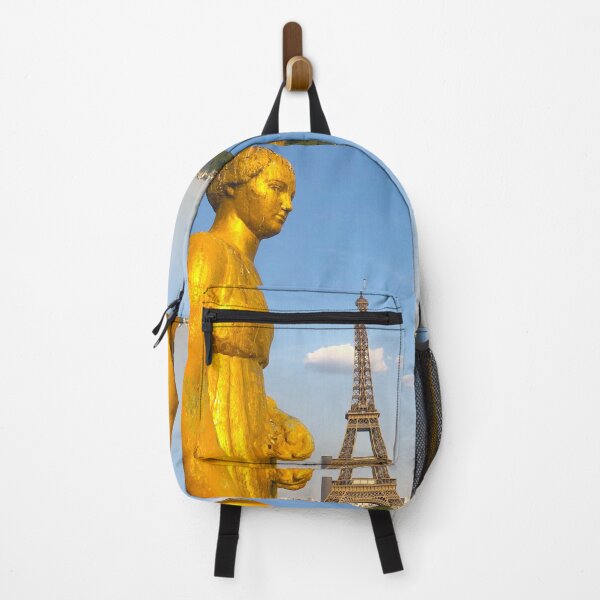"Eiffelturm mit goldener Statue in Paris, Frankreich" Rucksack von ...