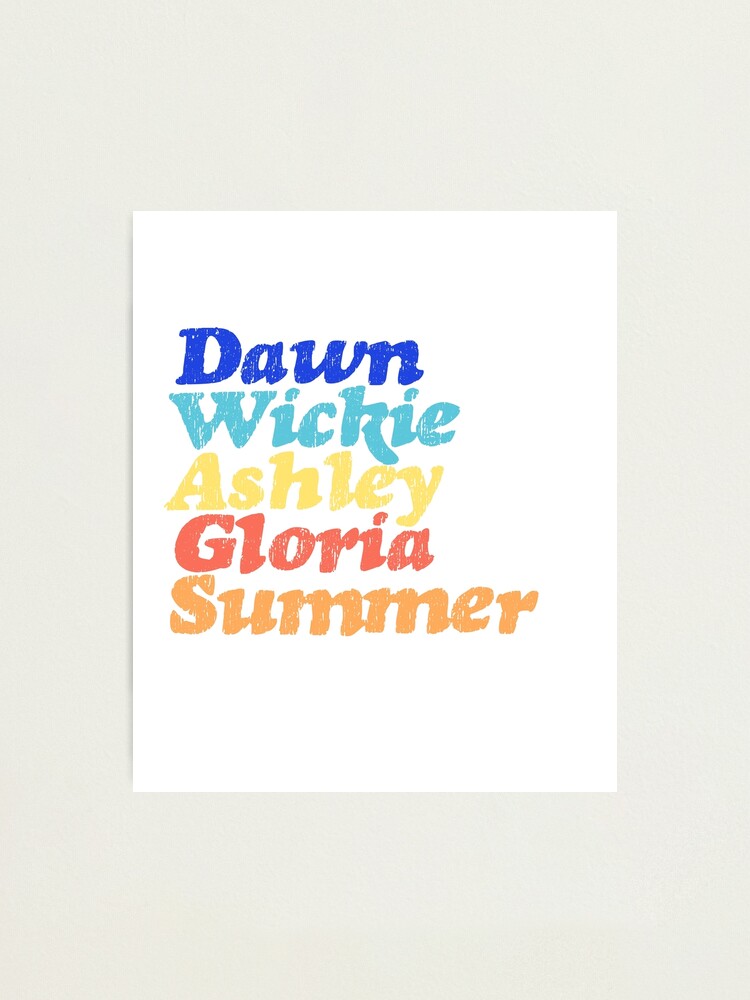 Lámina fotográfica «Girls5eva, DWASG, Girls 5eva, Retro, Fuente vintage ...