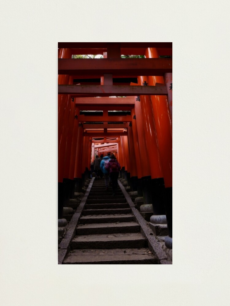 "Fushimi Inari Schritte" Fotodruck von Meowmowraa | Redbubble