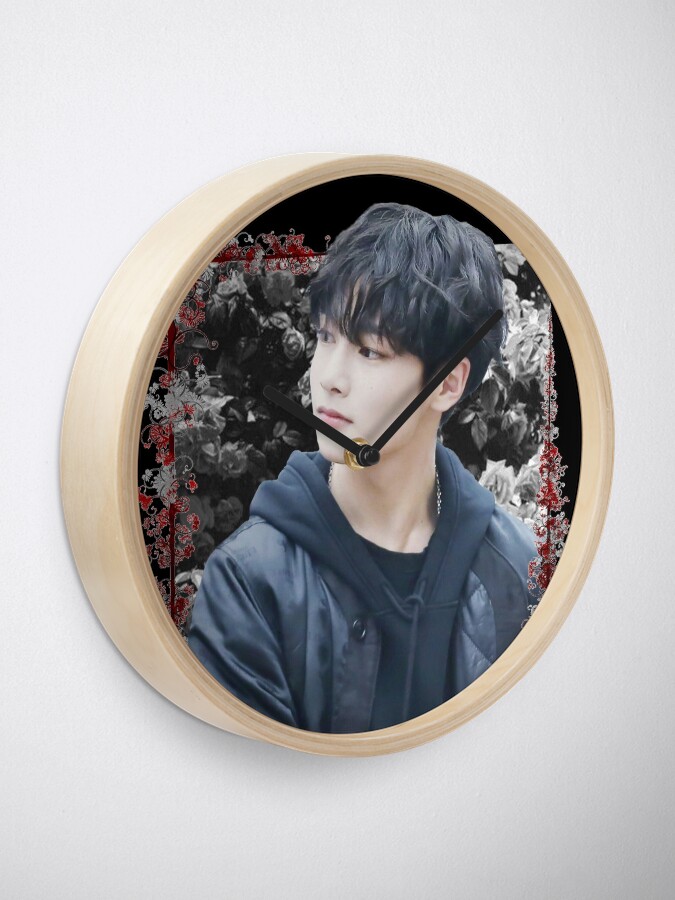 Jeongin Clock