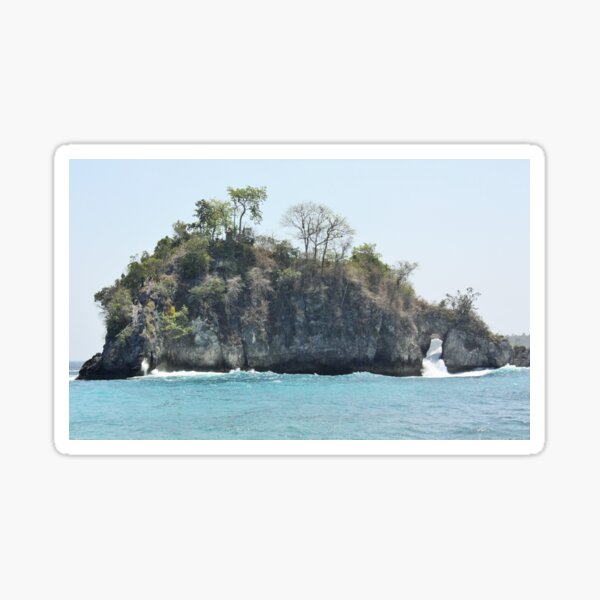 "Island with natural arch at Crystal Bay, Nusa Penida, Indonesia ...