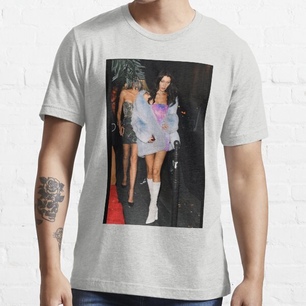 "Bella Hadid| Perfect Gift | Bella Hadid" T-shirt for Sale by lucycana ...