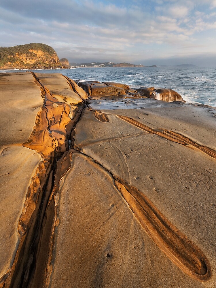 Lámina fotográfica «Líneas en las rocas en Winney Bay en la costa ...