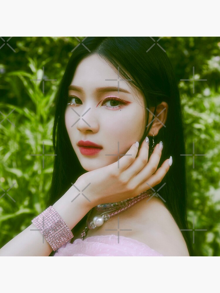 "STAYC - Isa - kpop" Sticker for Sale by kitten-minho | Redbubble