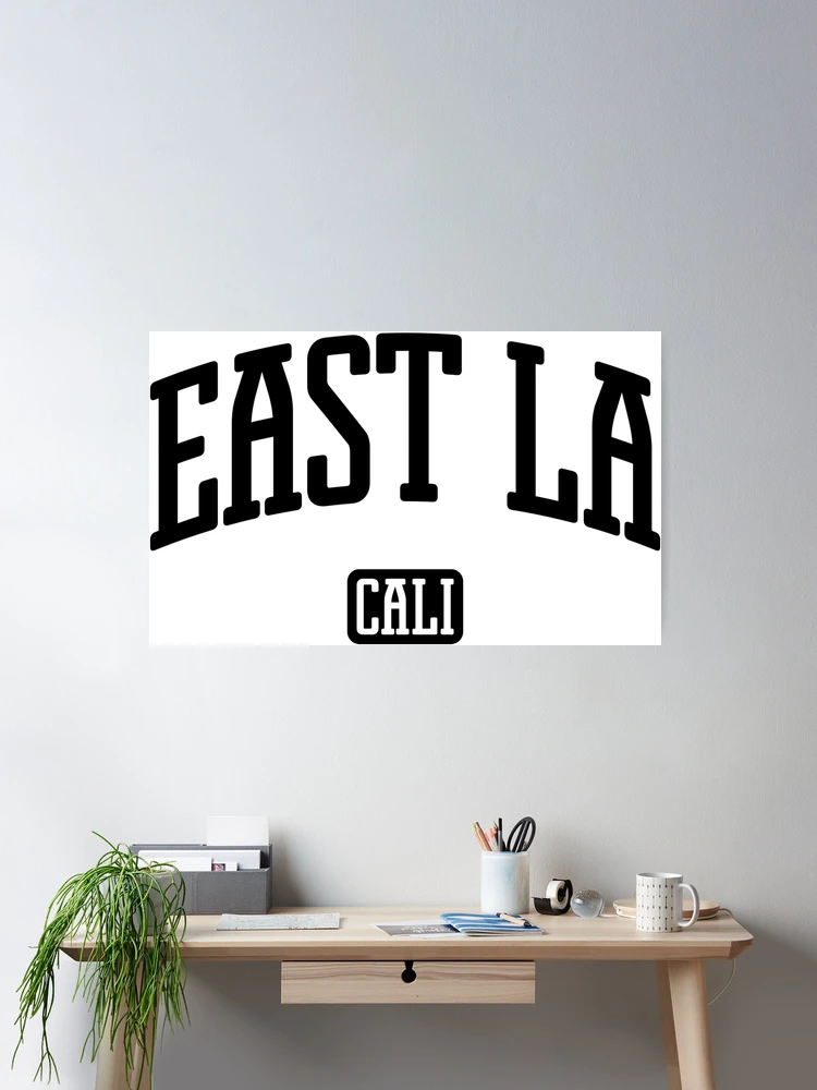 East La Logo Maybelline New York Instant Anti Age Eraser 06