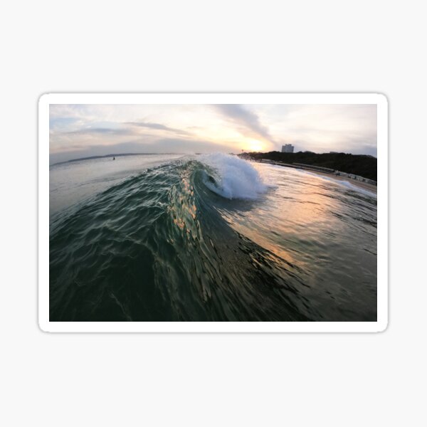 "One Last Wave - Boscombe Pier Shorebreak, Bournemouth - Surf // Wave ...