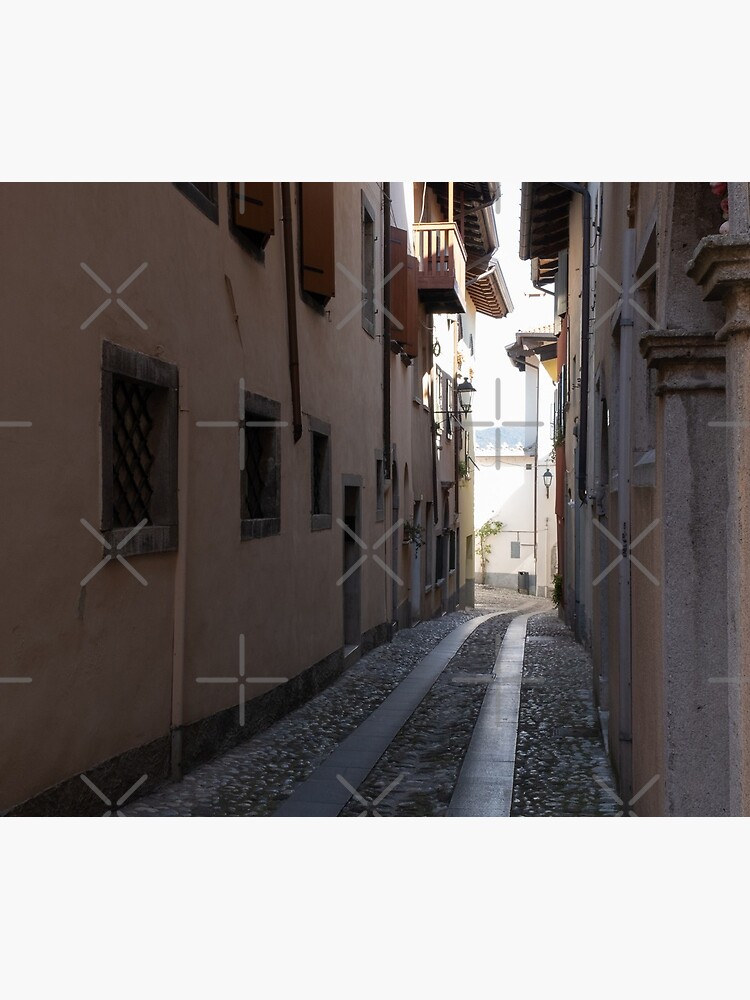 "North Italy Life in the center of the lombard medieval city. Walking ...