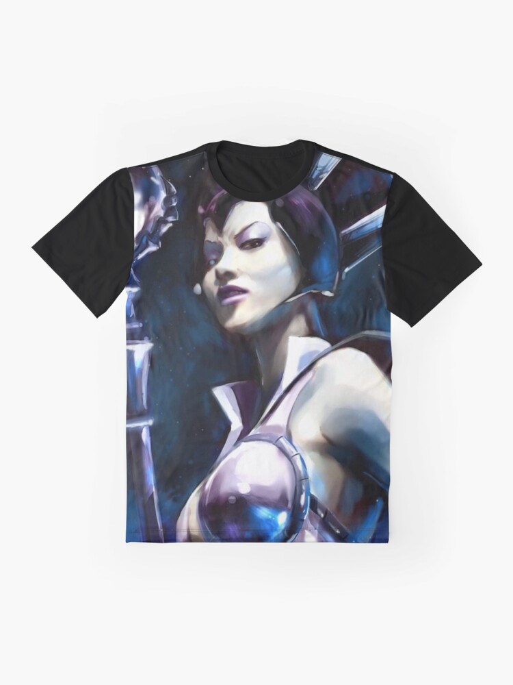 "Evil Lyn" T-shirt by DaniJaco | Redbubble