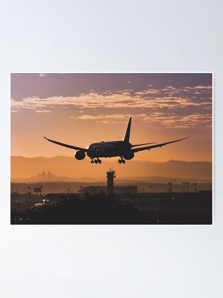 "Boeing 787 DreamLiner Landing" Poster by shovalzonnis | Redbubble