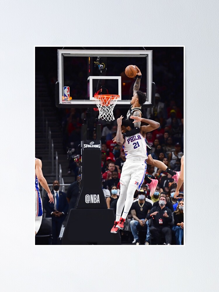 Poster « John Collins 20 " The JC " Dunk postérisé sur Joel Embiid ...