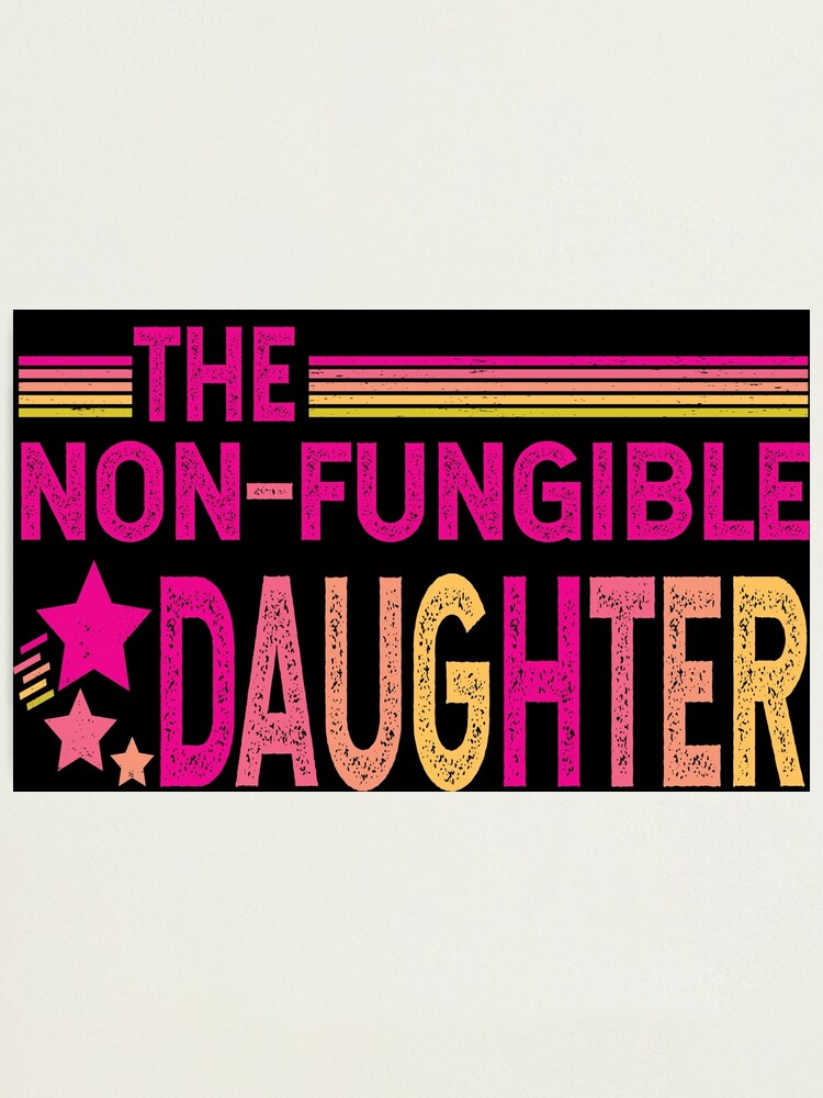 Lámina fotográfica «La hija no fungible, Cryptodads NFT, cotización de ...