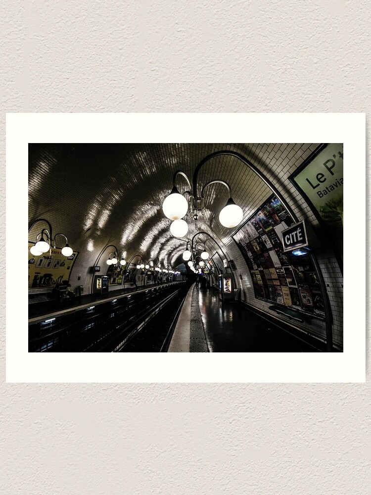"Paris Metro Station, Cite Station, Subway, Paris Subway Station ...