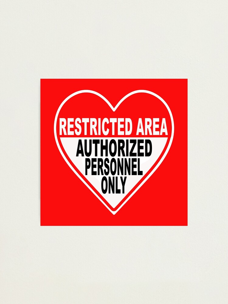 Lámina fotográfica «Señal de tráfico de diseño de corazón solo para ...